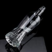 China 500ml700ml750ml Clear Whiskey Bottle with Super Flint Glass Custom Carved Unique Design for sale