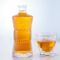 China Cap Type Cork 750ml 1000ml Clear Glass Bottle for Gin Rum Vodka Whisky Customized for sale