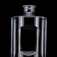 China Customized Shape 750ml Vodka Glass Bottle with Cork Cap and Clear Finish in Round for sale