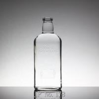China 800ml 1000ml 3000ml Big Capacity Whisky Glass Bottle Round 500ml Square Glass Water Bottle for sale