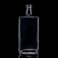 China Screen Printing 1000ML Clear Glass Bottle For Vodka Square Shape With Screw Cap for sale
