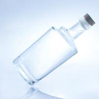 China Collar Material Glass 750ml Twist Shape Glass Bottles for Clear or Customized for sale
