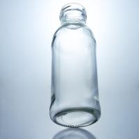 China Body Material Glass Glass Juice Coffee Bottle With Screw Lid Clear Milk Bottle 250Ml 500Ml for sale