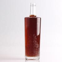 China Uso de Vodka Las Mejores Botellas de Ron de Whisky Transparentes de 50 cl con Corcho for sale