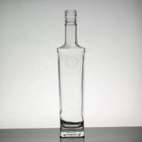 China As Customized 500ml Glass Vodka Bottles With Screw Cap for Vodka Surface Handing for sale