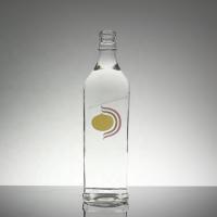 China 500ml Soft Beverage Glass Water Bottle with Transparent Design and Screw Cap Lid for sale