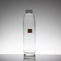 China 500ml Soft Beverage Glass Water Bottle with Transparent Design and Screw Cap Lid for sale