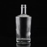 China Industrial Vodka Clear Glass Bottle with Short Neck and Fat Body 500ml 750ml for sale