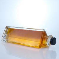 China Collar Material Glass Empty 750ml Glass Wine Bottle with Cork Top Finish for sale