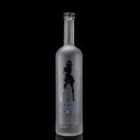 China Glass Collar 750ml Acid Etch Vodka Bottle with Clear or Customized Color in Heze for sale