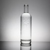China Collar Material Glass 700ml 750ml Fashionable Wine Bottle for Liquor for sale