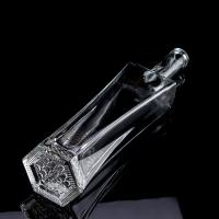 China Exquisite Design Vodka Liquor Bottle Clear or Customized 750ml Glass Bottle with Cork for sale
