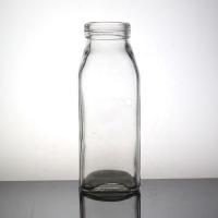 China Clear Apple Shaped Juice Bottle 500ml High Flint Glass Bottle with Plastic Cap for sale