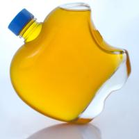 China Custom Cap Apple Shape Glass Bottle for Vodka Tequila Whisky in Super Flint Glass for sale