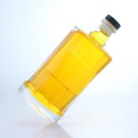 China Clear Glass Bottle with Cork for Whisky Vodka Tequila Gin Rum Made in Clear or Customized for sale
