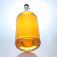 China Customized Logo Large Capacity Screw Cap Spirit Glass Bottle for Whisky Vodka Tequila Gin Rum for sale