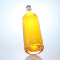 China Glass Base Material Screw Cap Sealing Type Spirit Bottle for Whisky Vodka Tequila Gin Rum for sale