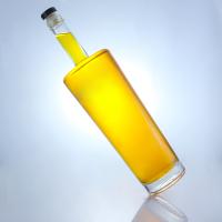 China Food Grade 750ml Glass Bottle for Rum Vodka Whisky Tequila Gin Super Flint Material for sale