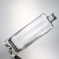 China Super Flint Glass Custom Mountain Base 750ml Whisky Rum Glass Liquor Bottle for Vodka Gin for sale