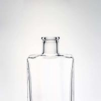 China Super Flint Glass Custom Mountain Base 750ml Whisky Rum Glass Liquor Bottle for Vodka Gin for sale
