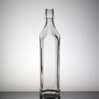 China Clear Cork Sealing 700Ml Glass Bottles for Liquor Spirits and Vodka Whiskey Tequila for sale