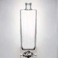 China Glass Spirits Bottle 750ml Gin Rum Tequila Vodka Whiskey with Clear Glass and Cork for sale