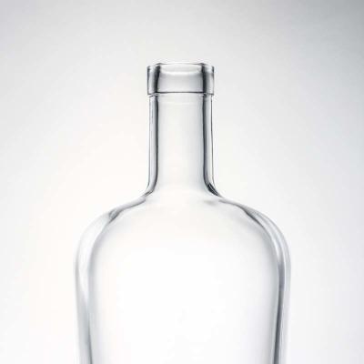China Decal Surface Super Flint Glass Bottle for Whisky Gin 700ml 750ml 1000ml Capacity for sale