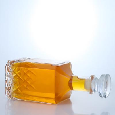 China Customized Polygon Glass Bottle for Vodka Whisky Gin Rum Spirit for sale
