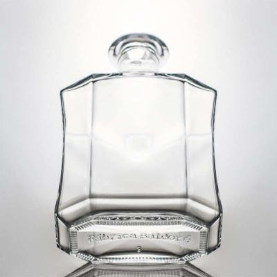 China Clear or Customized Unique Polygon Glass Liquor Bottle for Whisky Gin Rum Vodka 1000ml for sale