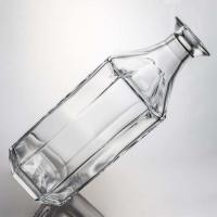 China Clear or Customized Unique Polygon Glass Liquor Bottle for Whisky Gin Rum Vodka 1000ml for sale