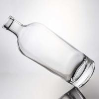 China Screw cap 750ml 1000ml clear flint gin rum champagne liquor glass bottle with wood cork for sale