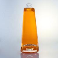 China Customized Logo Clear Glass 750ml Whisky Bottle with Cork and Square Shape for sale