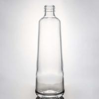 China Customized Super Flint Round Clear Glass Bottle for Gin Rum Vodka Whisky 580ml 1000ml for sale