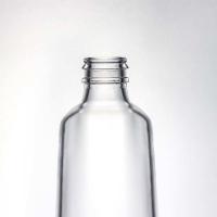 China Customized Super Flint Round Clear Glass Bottle for Gin Rum Vodka Whisky 580ml 1000ml for sale