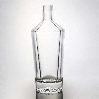 China Sealing Type Cork 500ml 800ml 1000ml Round Shaped High Flint Glass Bottle for Liquor for sale