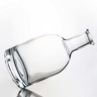 China Whisky 750ml 800ml 1000ml Clear Flint Heavy Base Glass Bottle with Wood Cork for sale