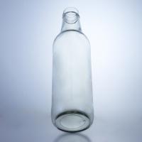 China Clear Whisky Vodka Glass Bottle Unique 650ml Special-Shaped with Screw Top Finish for sale