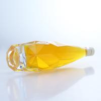 China Clear or Customized Unique 750ml Whisky Vodka Spirit Glass Bottle for Liquor for sale