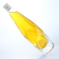 China Clear or Customized Unique 750ml Whisky Vodka Spirit Glass Bottle for Liquor for sale