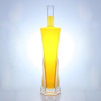 China 500ml 750ml 1000ml Transparent Glass Bottle with Screw Cap Industrial Beverage Base Material Glass for sale