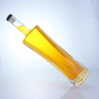 China 500ml 750ml 1000ml Transparent Glass Bottle with Screw Cap Industrial Beverage Base Material Glass for sale