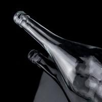 China Hot Stamping Customized 700ml 750ml Glass Bottle for Whisky Gin Vodka Rum Liquor for sale