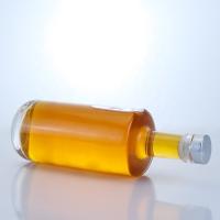 China Transparent Glass Spirit Bottle with Cork for Whisky Vodka Tequila Gin Rum 500ml/700ml for sale