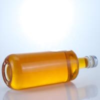 China Transparent Glass Spirit Bottle with Cork for Whisky Vodka Tequila Gin Rum 500ml/700ml for sale