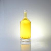 China Screw Cap Glass Bottle for Whisky Vodka Champagne Tequila Gin Rum 750ml 1000ml Transparent for sale