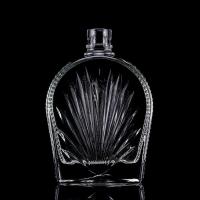 China 1000ml Flint Glass Transparent Empty Vodka Whisky Glass Bottle for Your Requirements for sale