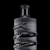 China Luxury Embossed Glass Bottle 750ml 1000ml Clear Flint Gin Rum Champagne Tequila Whisky Bottle with Cork for sale