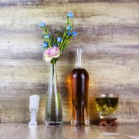 China Custom 750ml Glass Bottle Weight Base Material Glass 500ml Glass Liquor Bottle For Whiskey for sale