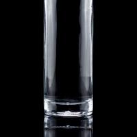 China 1750ml 1000ml Glass Bottles for Liquor Customized Round Vodka Bottle Versatile Usage for sale