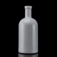 China Global Classic Round Shape 70cl 75cl Glass Bottle For Liquor With Customized Logo for sale